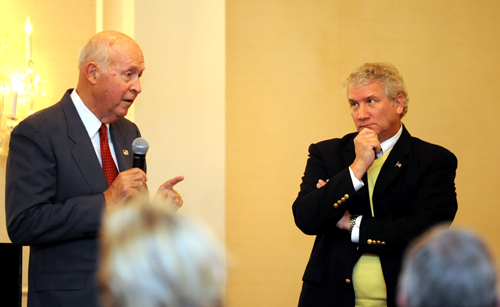 perry_smith_Jeff_foley_at_talk - Jeff FoleyJeff Foley